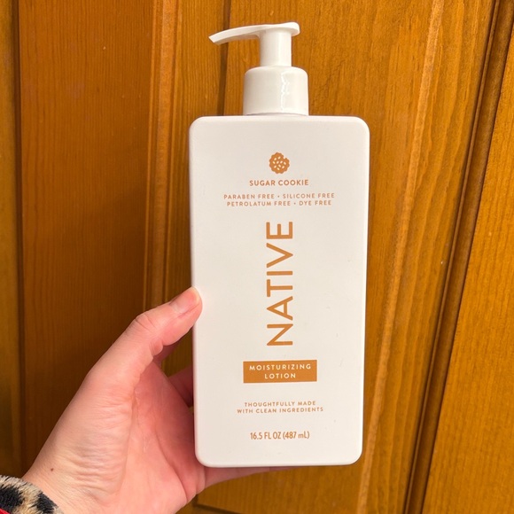 Native | Bath & Body | Native Sugar Cookie Moisturizing Lotion Cream ...